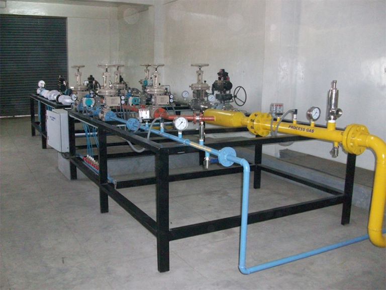 GAS MIXING STATIONS - Amptronics